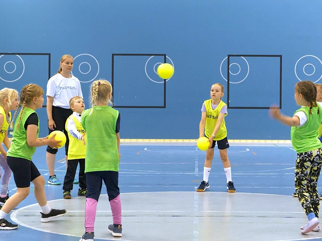 Pallon heitto ja kiinniotto - Suomen Liikunnan Alueet ry